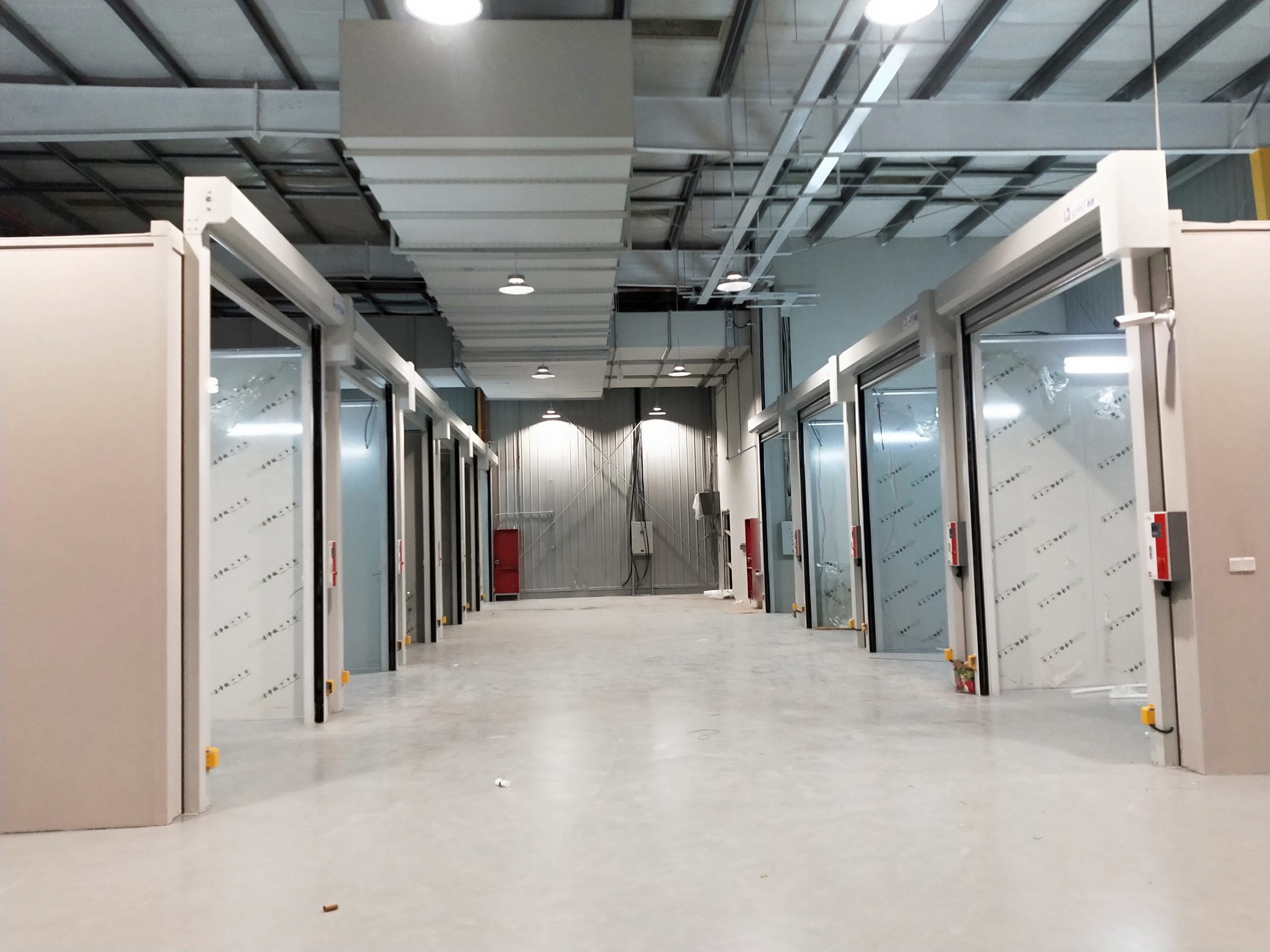 PVC INTERLOCKING DOOR - High speed door